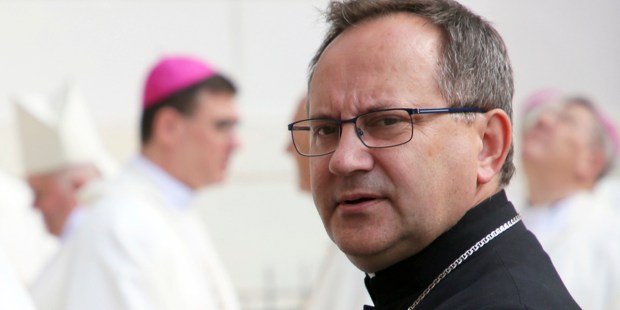 Bp Muskus o władzy i Kościele: By Kościół nie kojarzył się z władzą