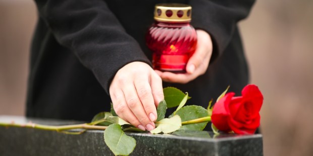 „Grobbing”, czyli jak dobrze wykorzystać czas listopadowych refleksji?