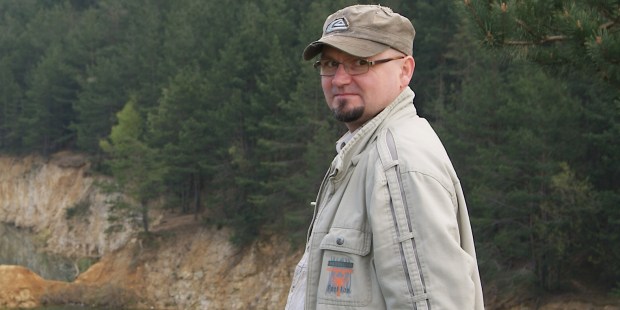 Był już na dnie, chciał rzucić się pod pociąg. Jak spotkał Boga?