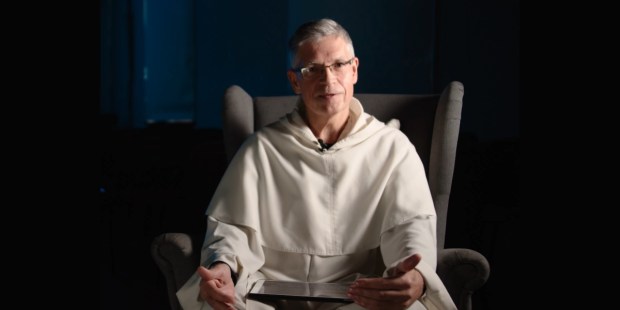 O. Jędrzejewski o głosie ofiary, który osłabia i pozbawia energii