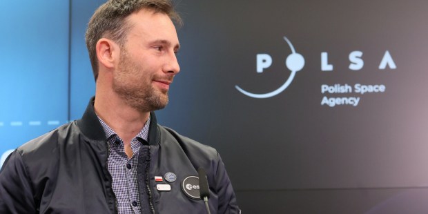 Sławosz Uznański jednak nie leci w kosmos – sprostowanie