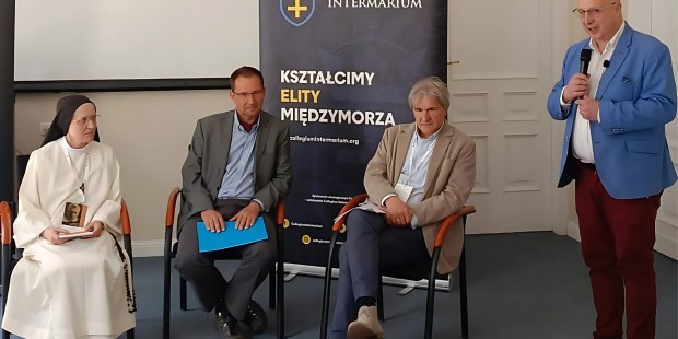 Dlaczego warto studiować filozofię w Collegium Intermarium?